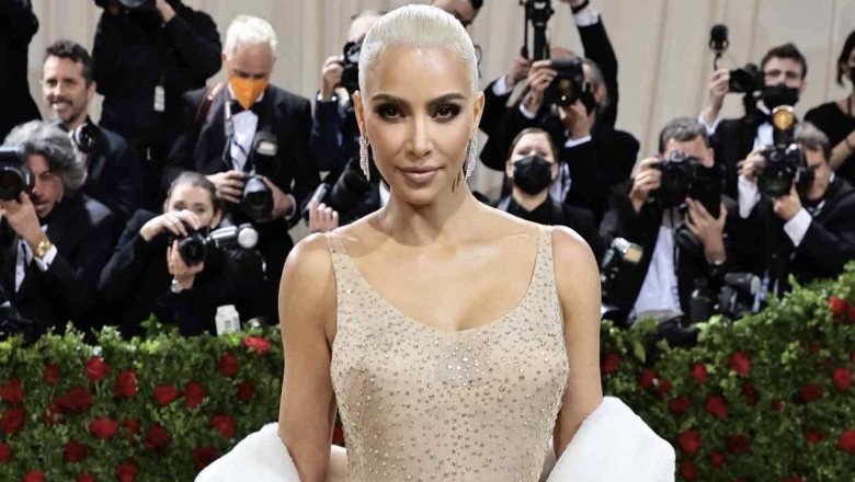 Kim Kardashian: Iconic Images That Define Hollywood Glamour | Cutmirchi ...